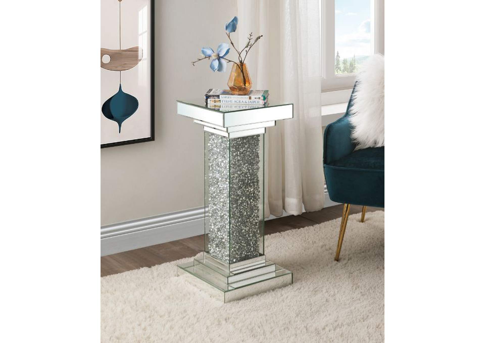Noralie Pedestal Stand