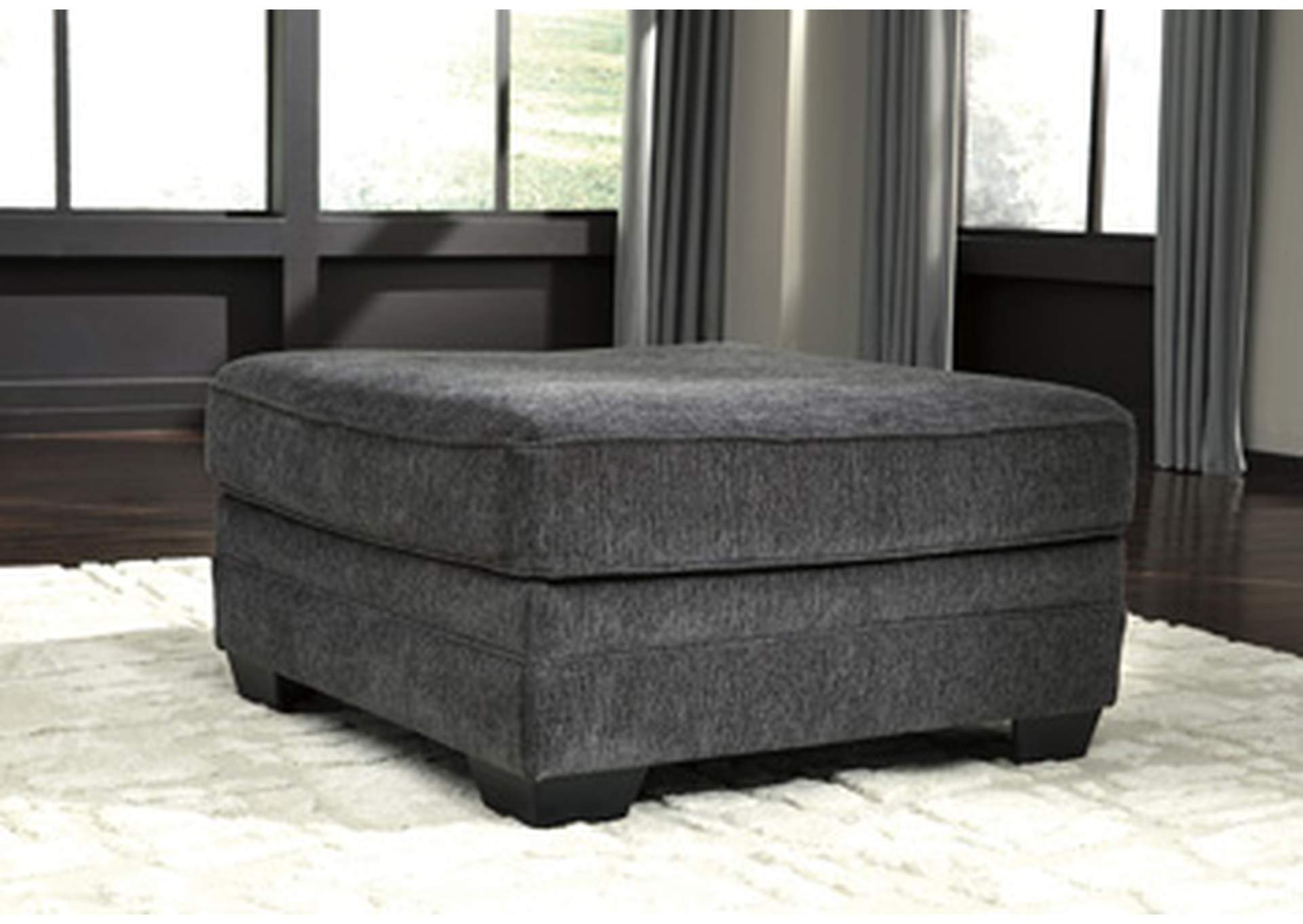 Tracling Oversized Ottoman