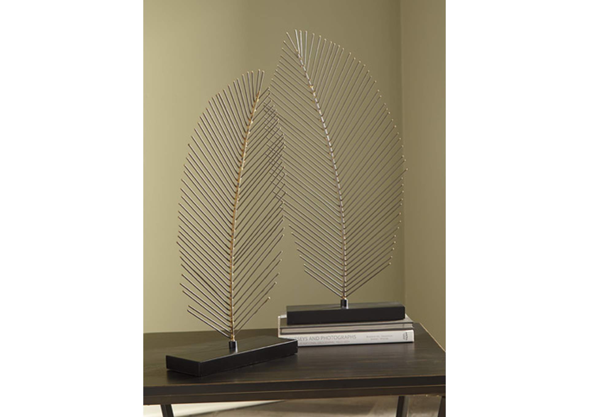 Eleutheria Sculpture (Set of 2)