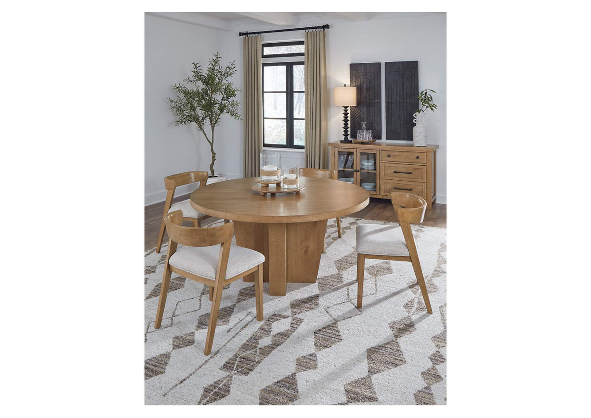 Kristiland Dining Table