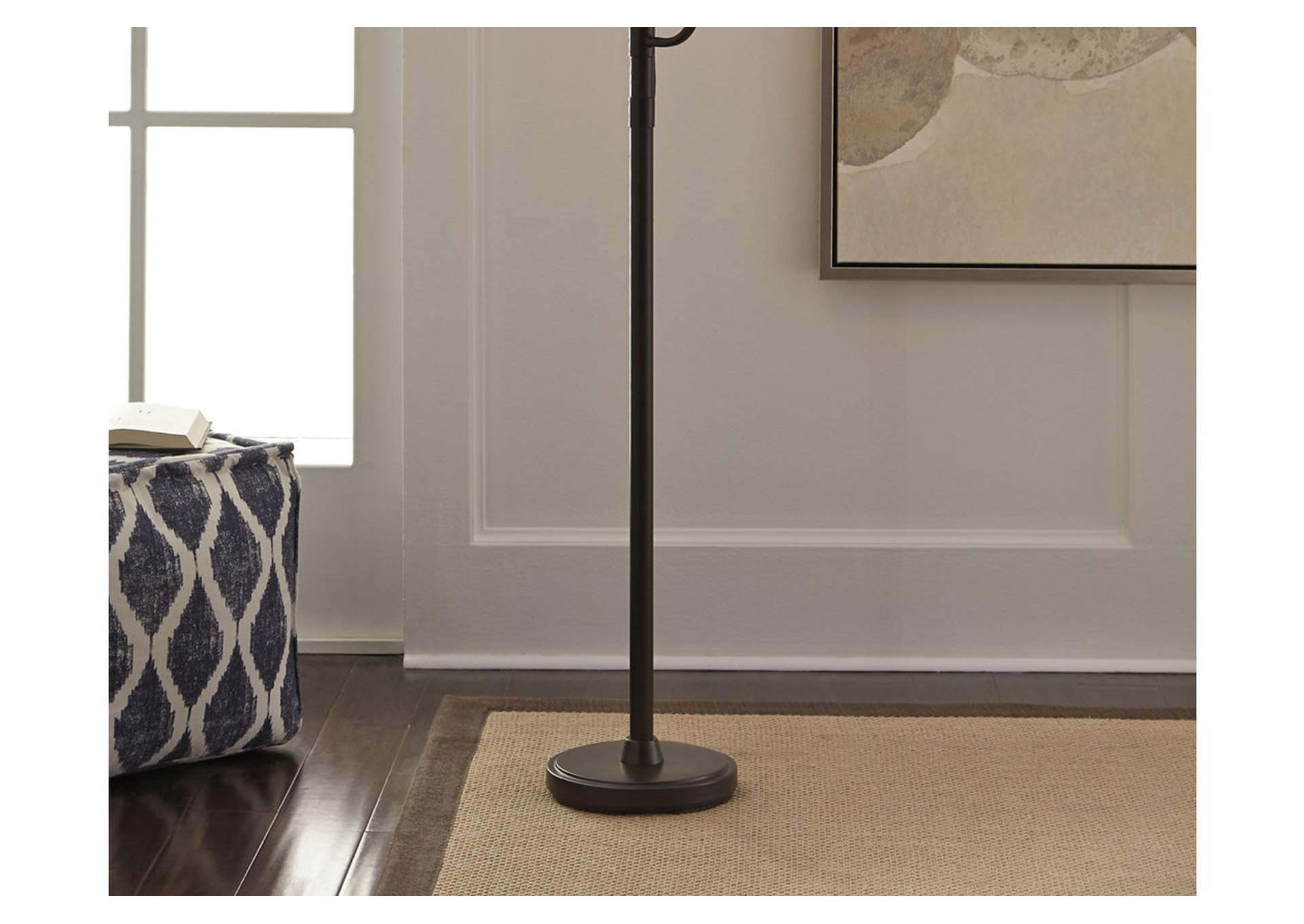 Jaak Floor Lamp