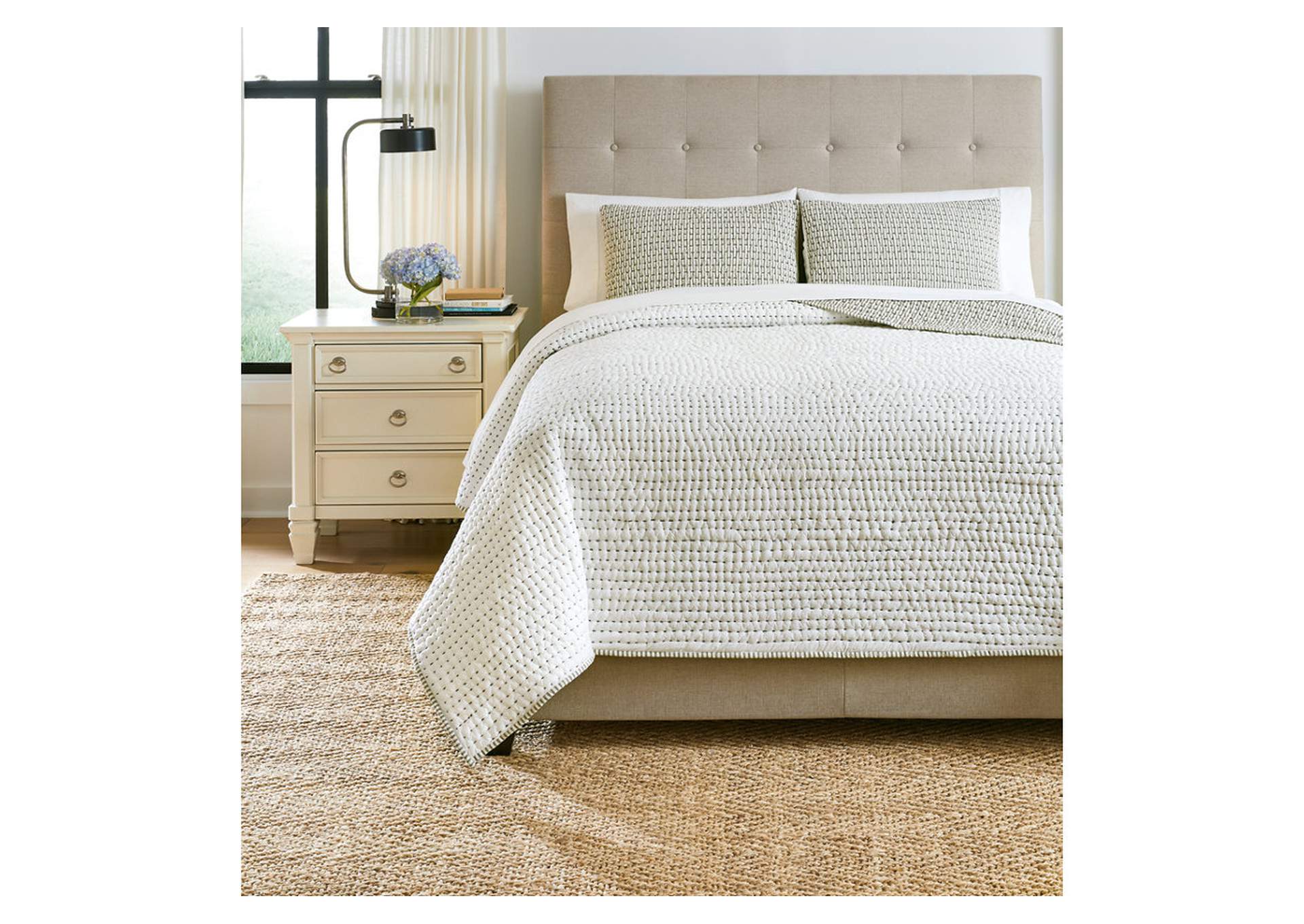 Doralia King Coverlet Set