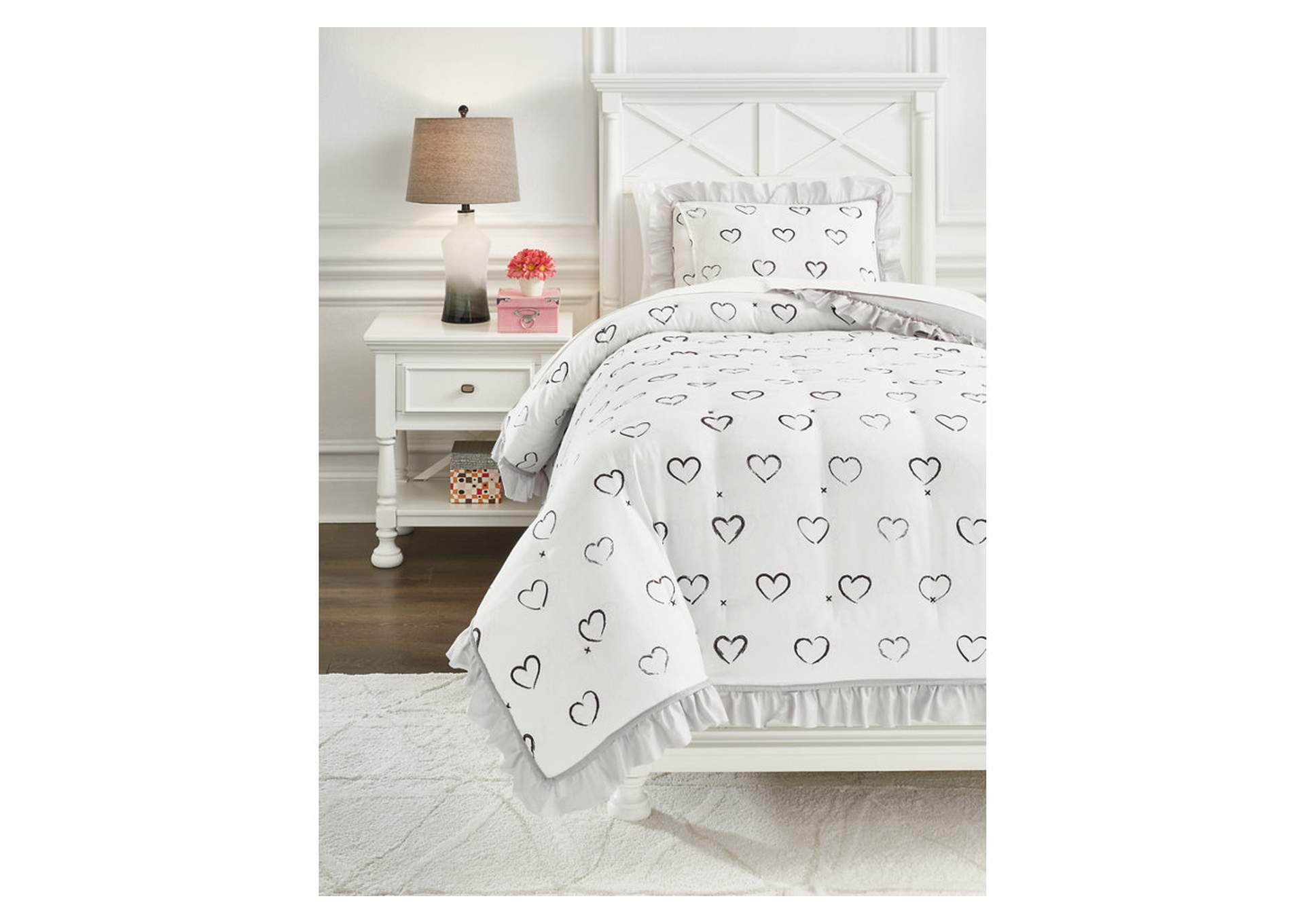 Hartlen Twin Comforter Set