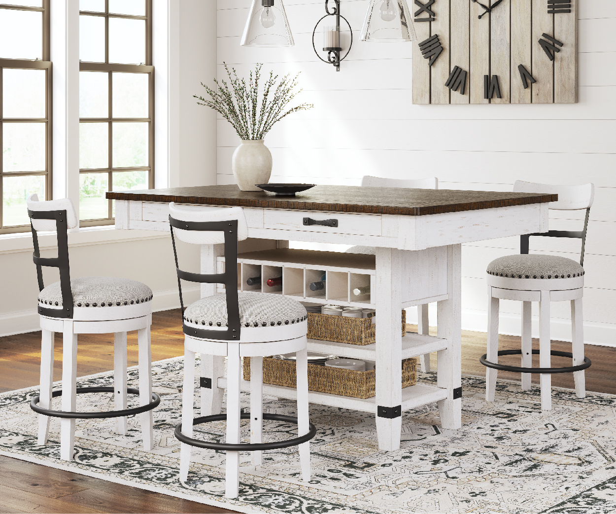 Comedores by Ashley Homestore