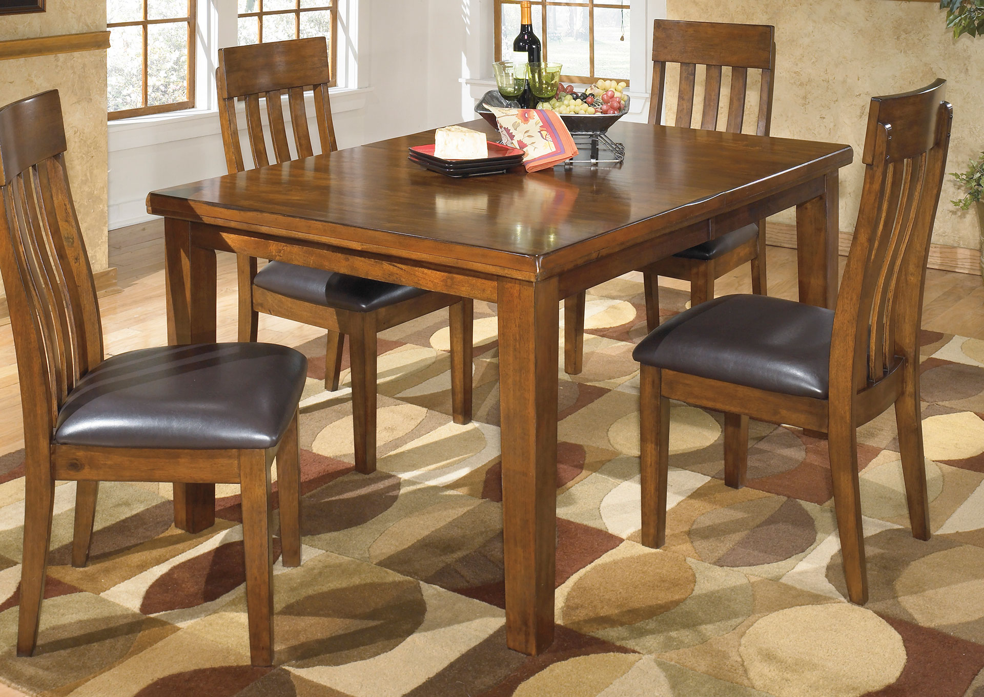 Mesa comedor Ralene extensible Ashley D594-35
