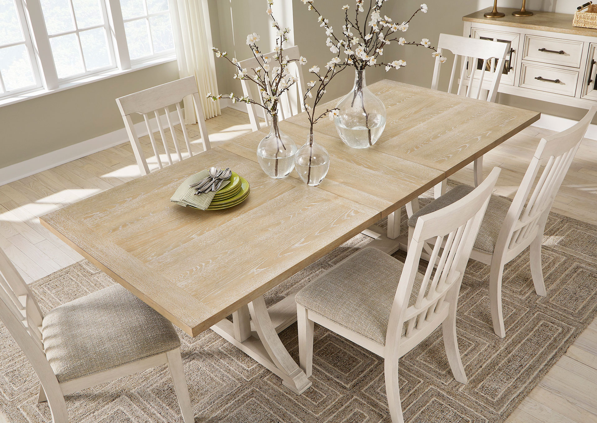 Mesa comedor Shaybrock extensible Ashley D683-35