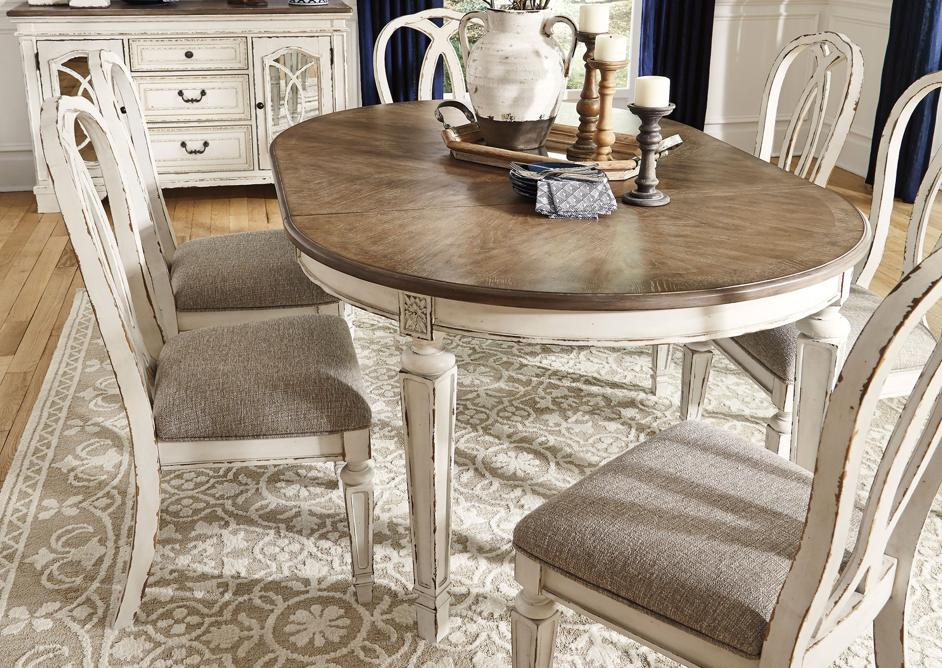 Mesa comedor Realyn extensible Ashley D743-35