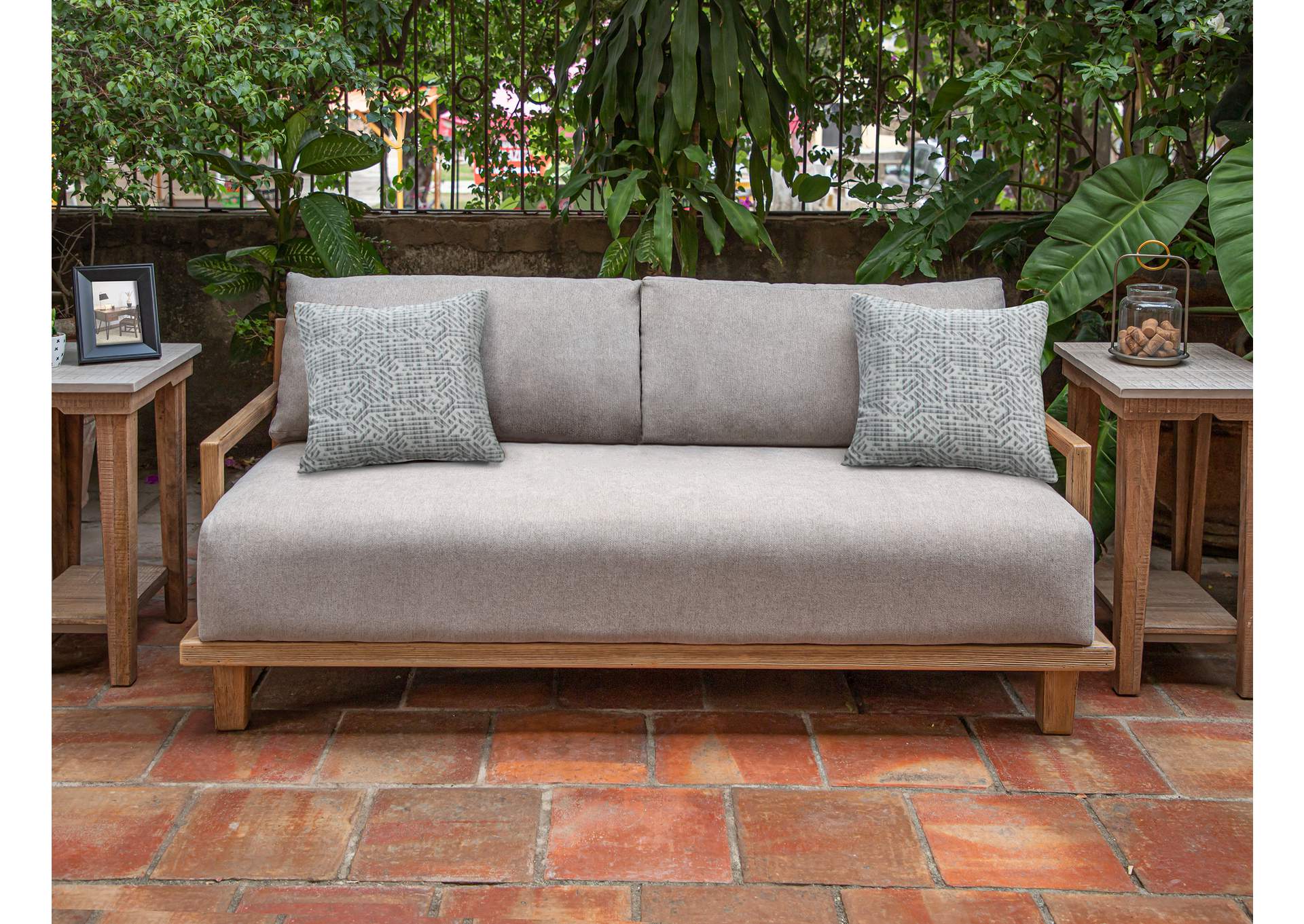 Tulum Sofa
